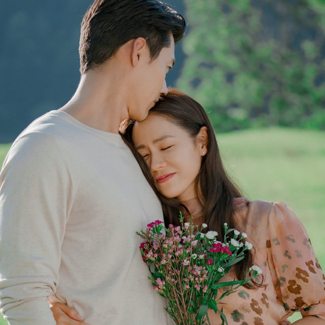 One To Watch: J.Rey Soul, Lead Singer Of The Black Eyed Peas