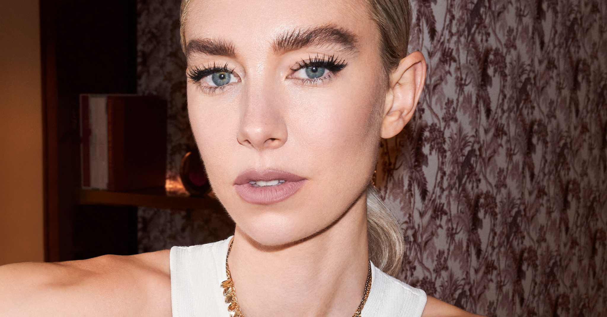 Vanessa Kirby’s Outfit in Paris Was Inspired by the 60s and Coffee Beans