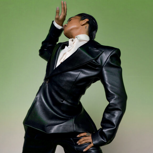 “The Show Must Go On.” Harris Reed Debuts A Gender Fluid Collection For ...