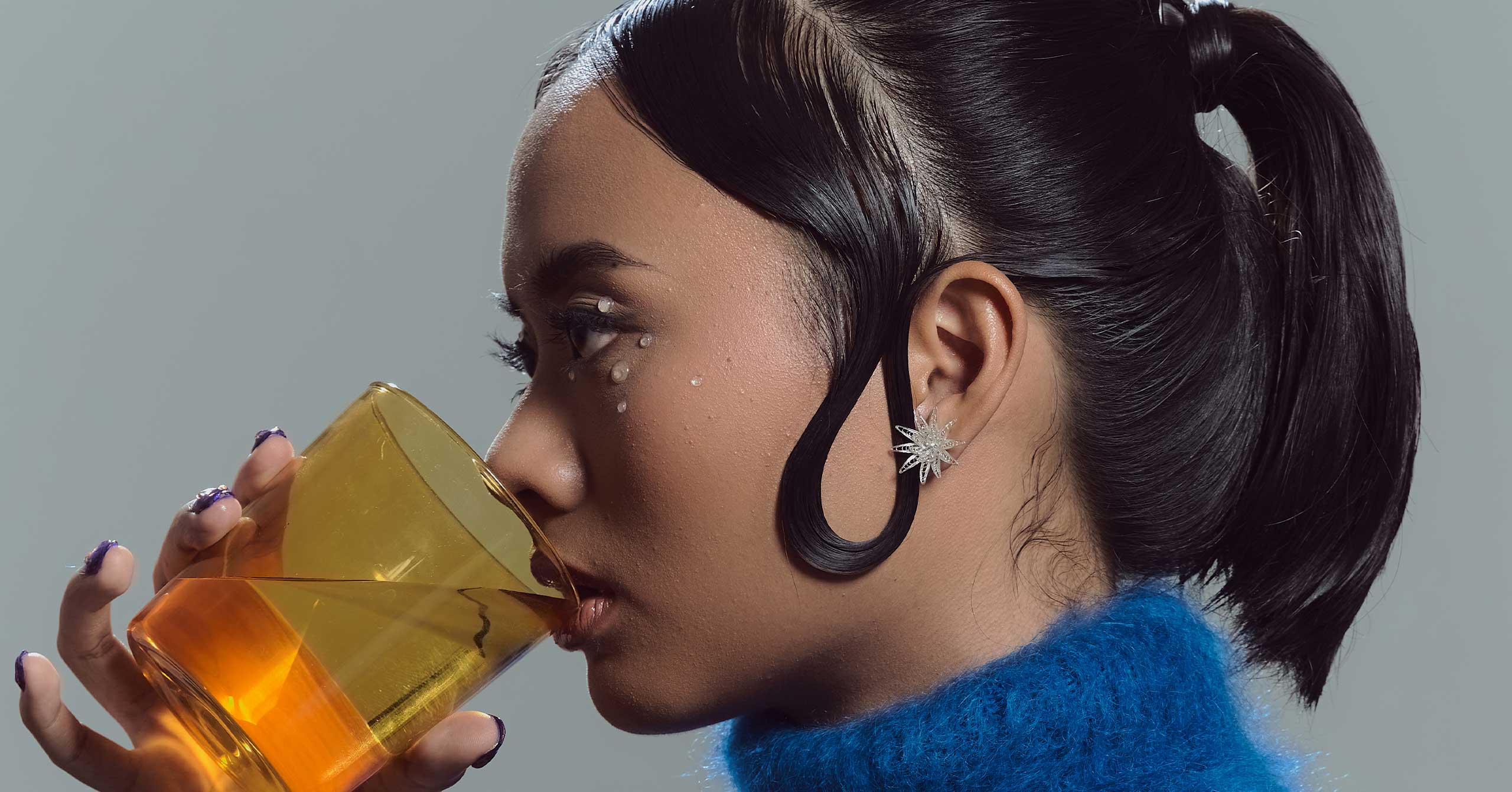 Why You Should Drink Water With Himalayan Salt Every Morning